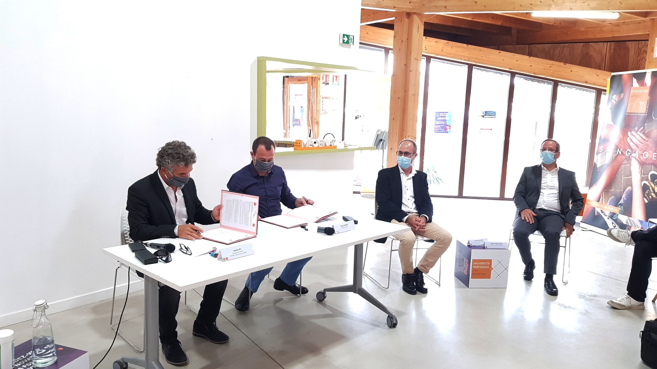 Saint Charles International